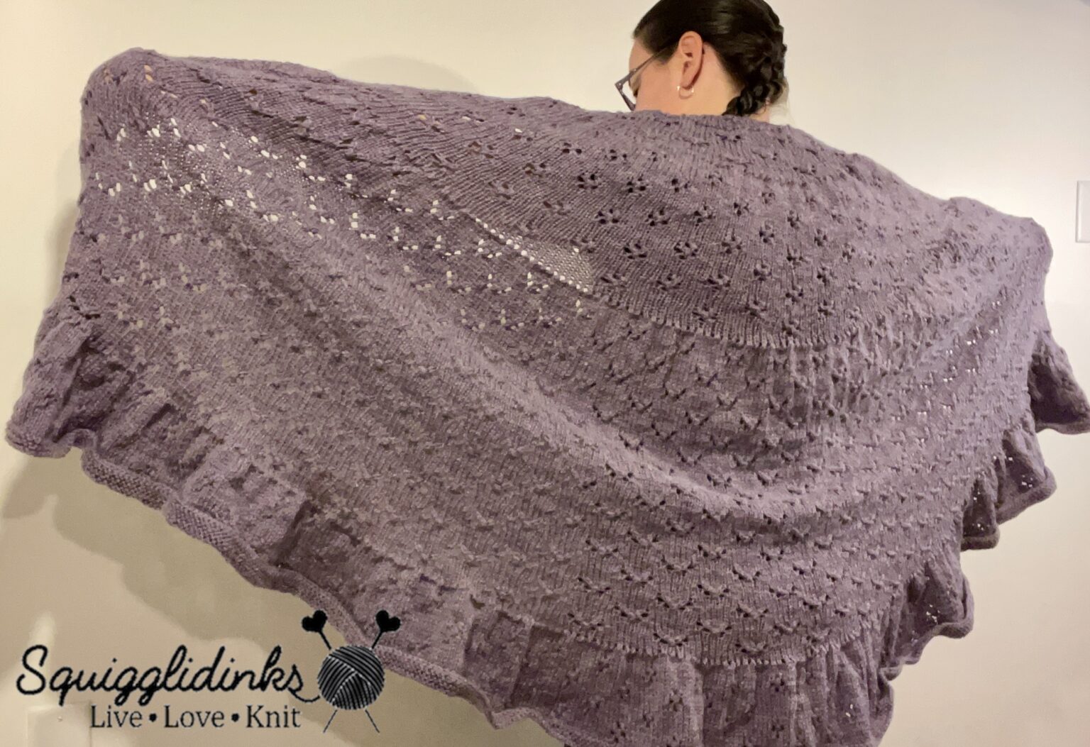 Ladylike Illusions – Squigglidinks